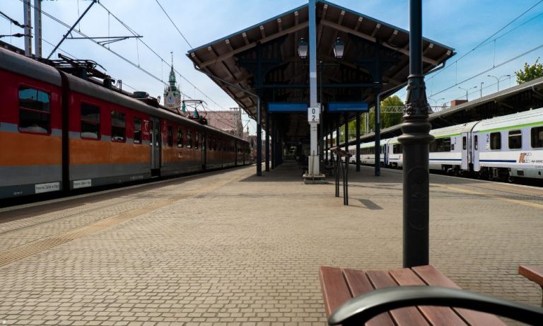 Comment demander une facture sur SNCF (Société Nationale des Chemins de ...